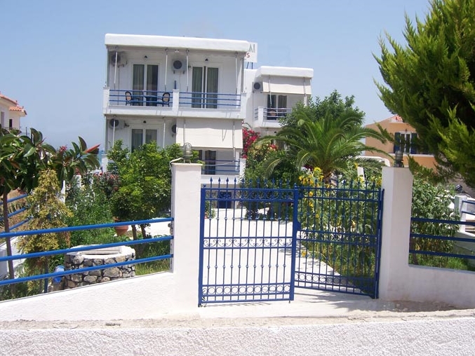 ΕΝΟΙΚΙΑΖΟΜΕΝΑ ΔΩΜΑΤΙΑ ΣΚΑΛΑ ΜΕΓΑΝΗΣΙ - ΑΚΡΟΓΙΑΛΙ STUDIO - 4ty.gr