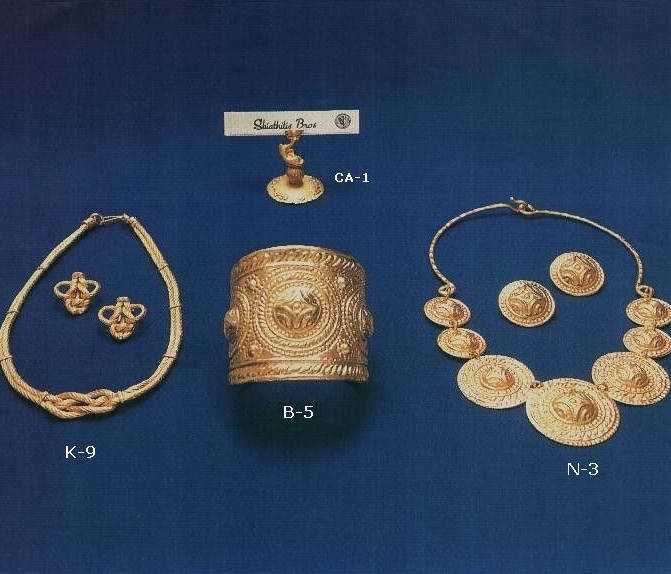 ΚΟΣΜΗΜΑ – ΡΟΛΟΙ - COSMOSTAR - ΠΑΡΔΑΛΗ ΕΛΕΝΗ - Ιωάννινα - 4ty.gr