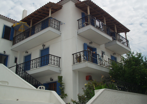 ΕΝΟΙΚΙΑΖΟΜΕΝΑ ΔΩΜΑΤΙΑ ΣΙΓΡΙ ΜΥΤΙΛΗΝΗ - AIOLIS APARTMENT - 4ty.gr