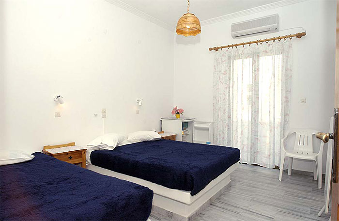 ΕΝΟΙΚΙΑΖΟΜΕΝΑ ΔΩΜΑΤΙΑ ΠΑΡΟΣ - AMPELI APARTMENTS - 4ty.gr