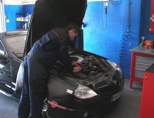 ΣΥΝΕΡΓΕΙΟ ΑΥΤΟΚΙΝΗΤΩΝ ΘΕΣΣΑΛΟΝΙΚΗ - ΜΑΤΑΚΙΔΗΣ ΑΠΟΣΤΟΛΟΣ - 4ty.gr