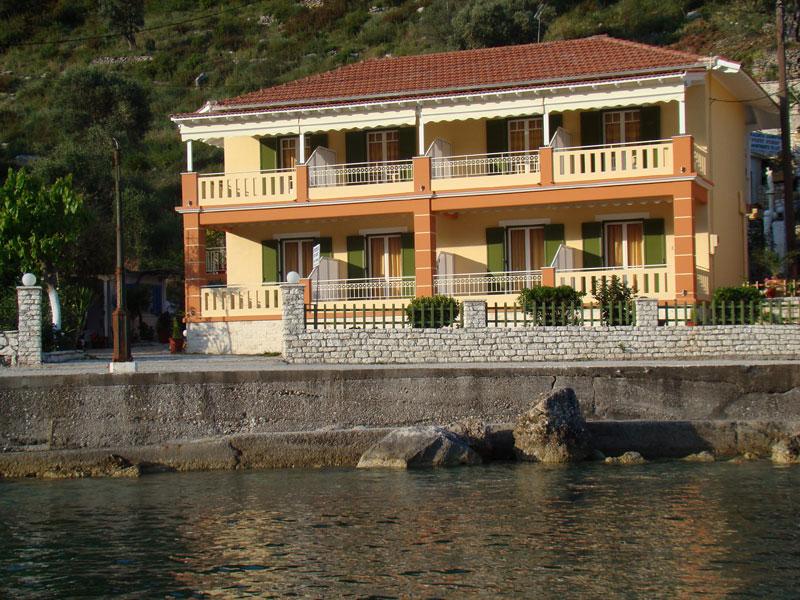 ΕΝΟΙΚΙΑΖΟΜΕΝΑ ΔΩΜΑΤΙΑ - 4ty.gr