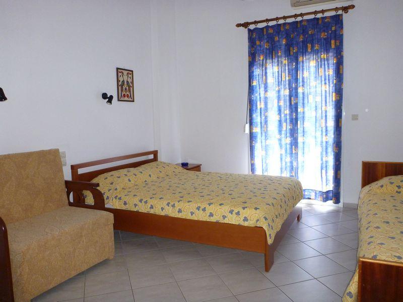 PANAGIOTOU STUDIOS ALONISSOS - ΕΛΕΝΗ ΠΑΝΑΓΙΩΤΟΥ - ΕΝΟΙΚ - 4ty.gr