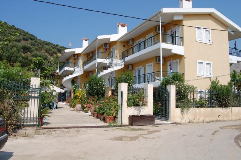 ΕΝΟΙΚΙΑΖΟΜΕΝΑ ΔΩΜΑΤΙΑ ΑΡΓΟΣΤΟΛΙ ΚΕΦΑΛΟΝΙΑ - ΔΙΑΜΕΡΙΣΜΑΤ - 4ty.gr