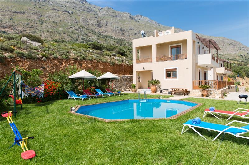 ΕΝΟΙΚΙΑΖΟΜΕΝΕΣ ΒΙΛΕΣ - ΤΡΙΟΠΕΤΡΑ VILLAS - ΒΙΛΑ ΡΕΘΥΜΝΟ - Φωτογραφίες ...