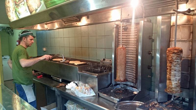ΣΟΥΒΛΑΚΙΑ ΜΟΣΧΑΤΟ ΚΑΛΛΙΘΕΑ - Η ΠΙΤΑ ΤΗΣ ΑΝΘΟΥΛΑΣ - 4ty.gr