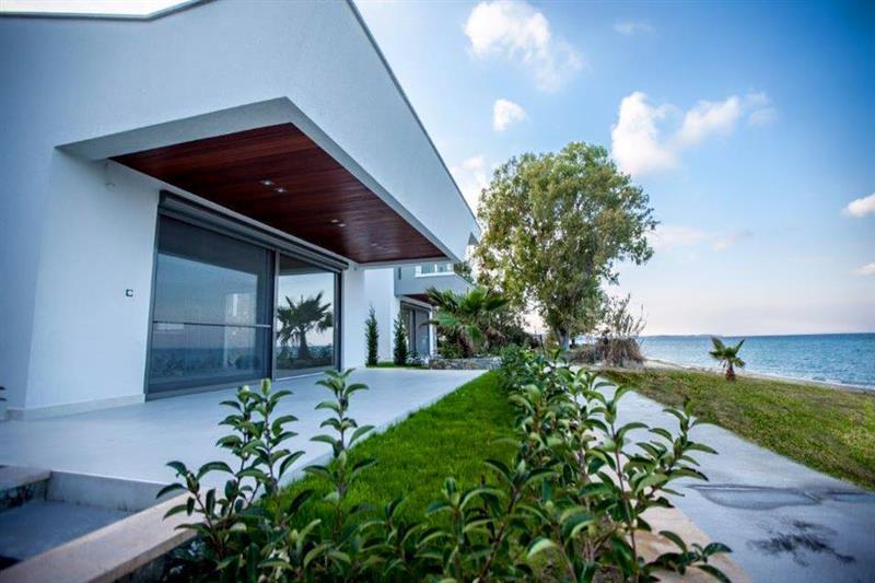 Manolis Vlachos - Buildings Constructions and Sales Cha - 4ty.gr