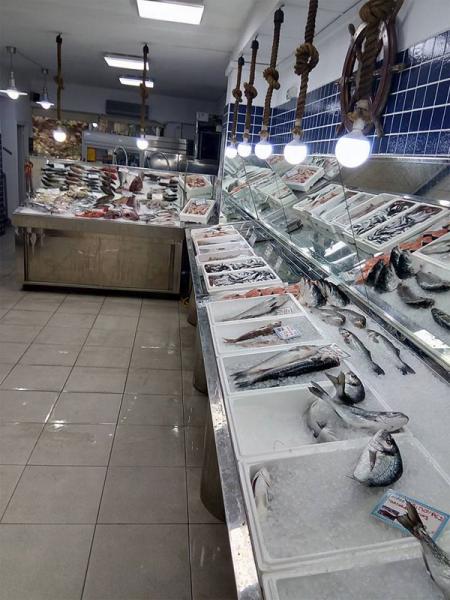 Θάλαττα | Ιχθυοπωλείο Πειραιάς | Ψήσιμο ψαριών - 4ty.gr