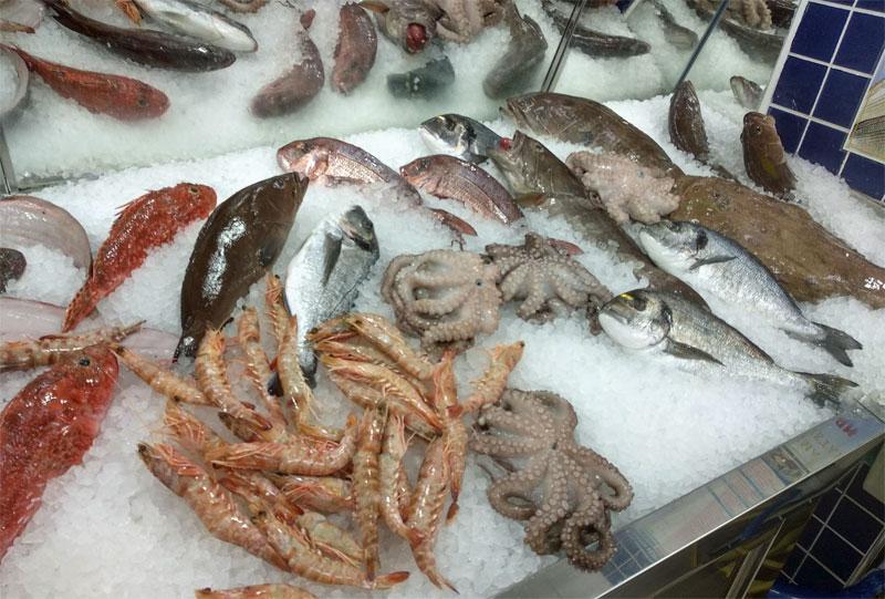 Θάλαττα | Ιχθυοπωλείο Πειραιάς | Ψήσιμο ψαριών - 4ty.gr