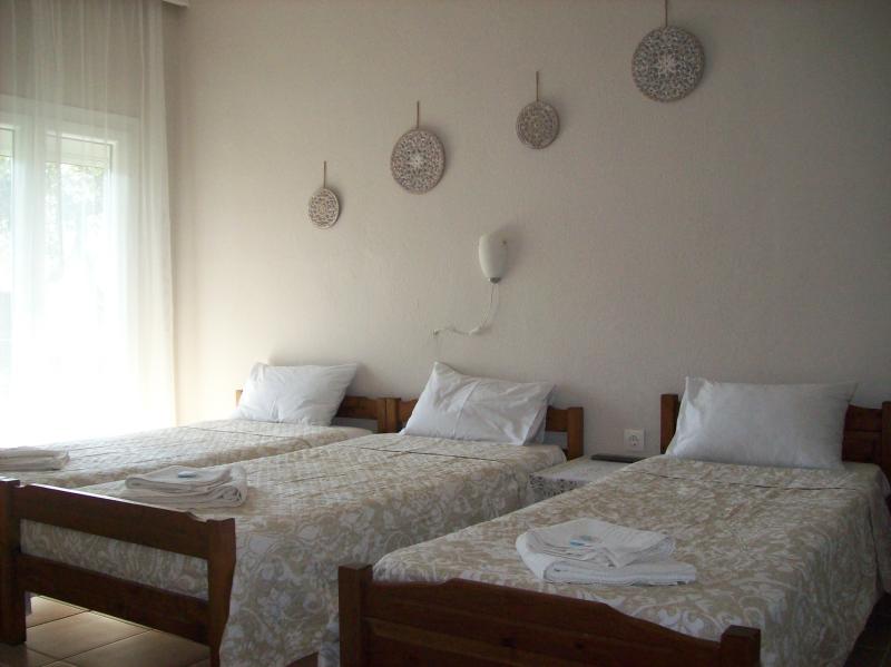 ΕΝΟΙΚΙΑΖΟΜΕΝΑ ΔΩΜΑΤΙΑ ΛΕΠΤΟΚΑΡΥΑ ΠΙΕΡΙΑ - VILLA LA LUNA - ΔΙΑΜΟΝΗ ...