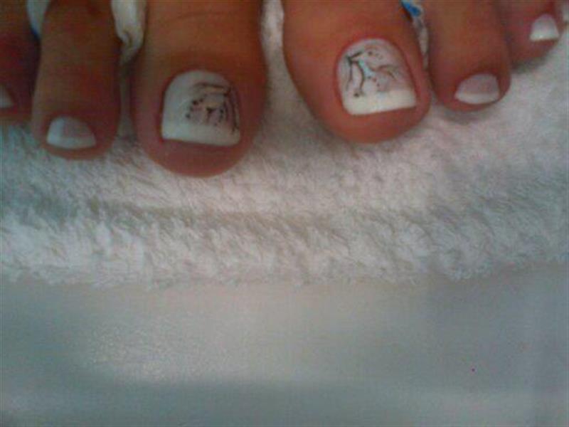 ΜΑΝΙΚΙΟΥΡ ΠΕΝΤΙΚΙΟΥΡ ΛΑΡΙΣΑ - IVANA NAIL - 4ty.gr