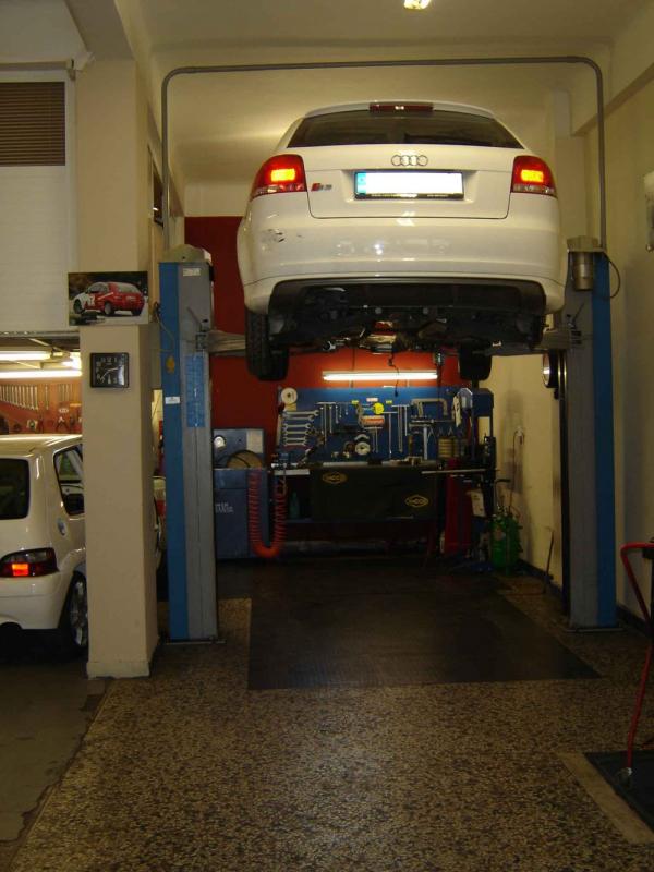 ΣΥΝΕΡΓΕΙΟ ΑΥΤΟΚΙΝΗΤΩΝ ΝΕΟΣ ΚΟΣΜΟΣ ΑΘΗΝΑ - ΤΣΕΡΤΟΣ ΝΙΚΟΛ - 4ty.gr