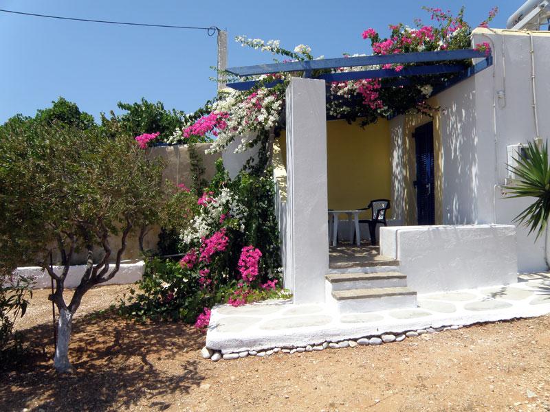 ΕΝΟΙΚΙΑΖΟΜΕΝΑ ΔΩΜΑΤΙΑ SANTA MASA ΝΑΟΥΣΑ ΠΑΡΟΣ - ΕΝΟΙΚΙΑ - 4ty.gr
