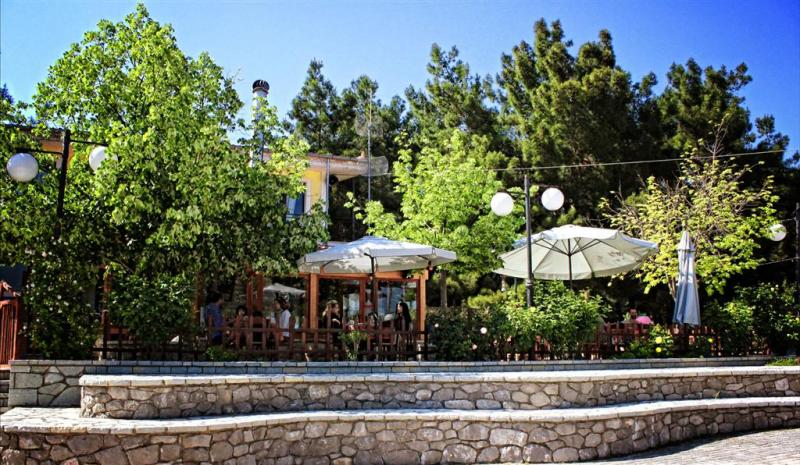 ΕΣΤΙΑΤΟΡΙΑ - Ο ΚΑΒΡΑΚΟΣ - ΕΣΤΙΑΤΟΡΙΟ - ΤΑΒΕΡΝΑ ΠΛΑΤΕΙΑ - 4ty.gr