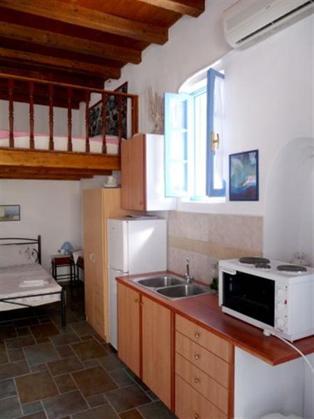 ΕΝΟΙΚΙΑΖΟΜΕΝΑ ΔΩΜΑΤΙΑ – ΚΑΤΟΙΚΙΕΣ - FLORA ROOMS - ΕΝΟΙ - 4ty.gr