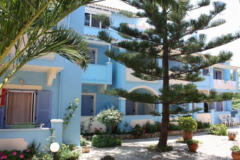 ΕΝΟΙΚΙΑΖΟΜΕΝΑ ΔΙΑΜΕΡΙΣΜΑΤΑ ΑΧΑΡΑΒΗ ΚΕΡΚΥΡΑ - VLACHOS AP - 4ty.gr